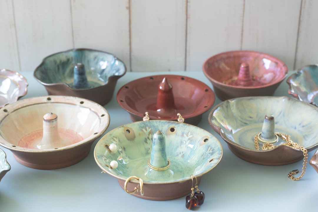 Handmade Ceramic Ring Holder Dish: Pottery Jewelry Holder, Stoneware ...