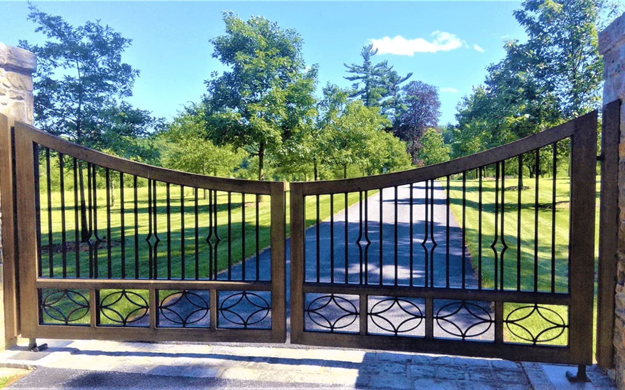 Modern Dual Swing Laser Cut Metal Entrance Gate Square Cut Heavy Duty ...