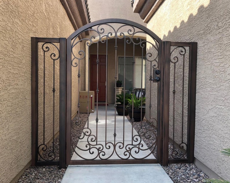 Gorgeous Circular Pattern Steel Garden Gate | Custom Fabrication Metal ...