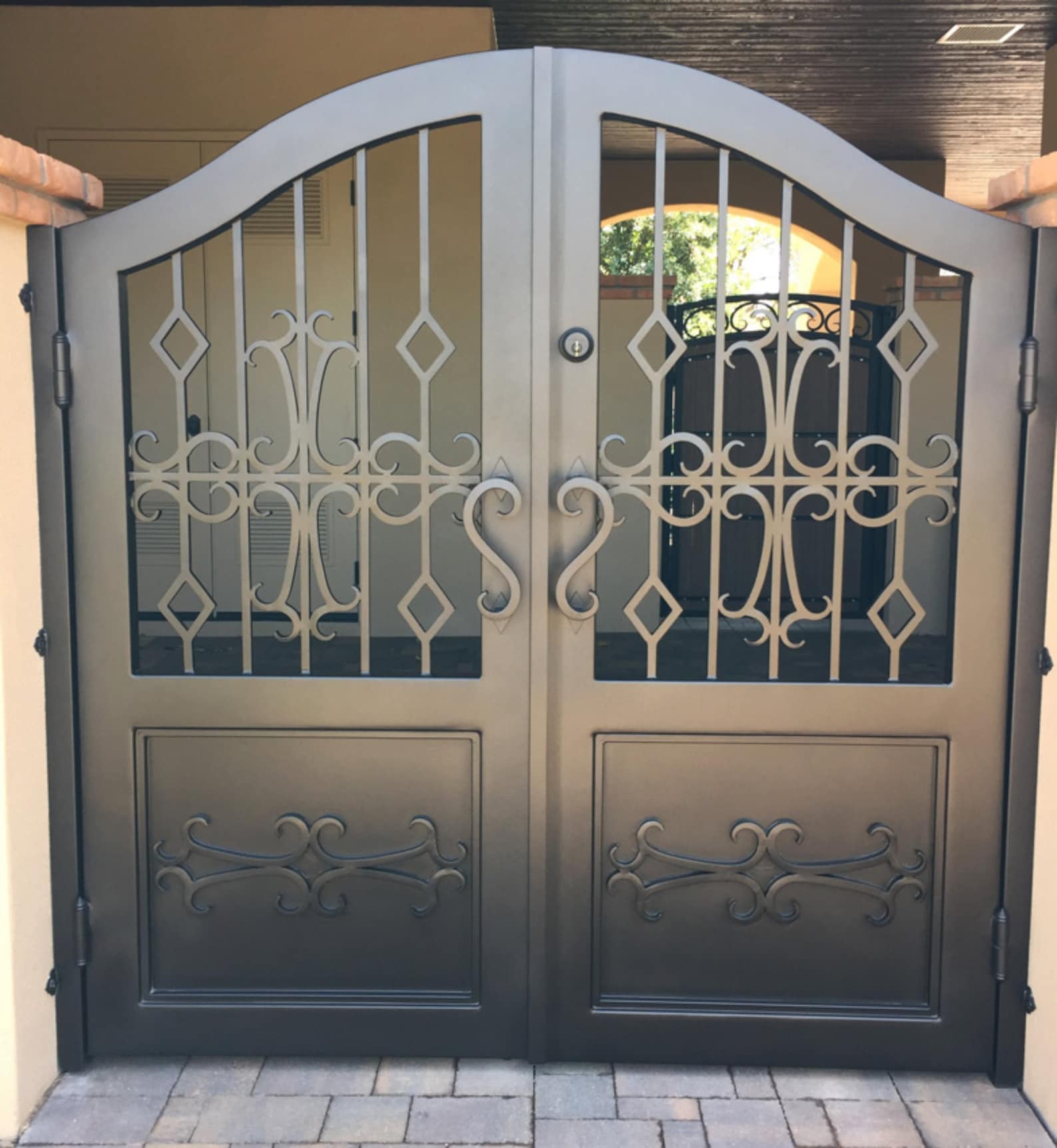 Stunning Crisscross Design Metal Back Yard Gate Custom Fabrication ...
