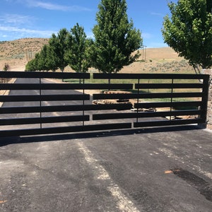 Unique & Gorgeous Square Box Design Driveway Gate | Custom Fabrication ...