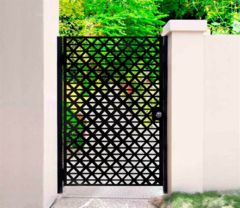 Modern Intricate Triangle Design Metal Back Yard Gate | Beautiful ...