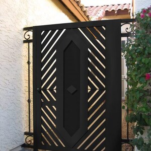 Modern V-stripe Hexagonal Pattern Driveway Gate | Classic Sturdy Metal ...