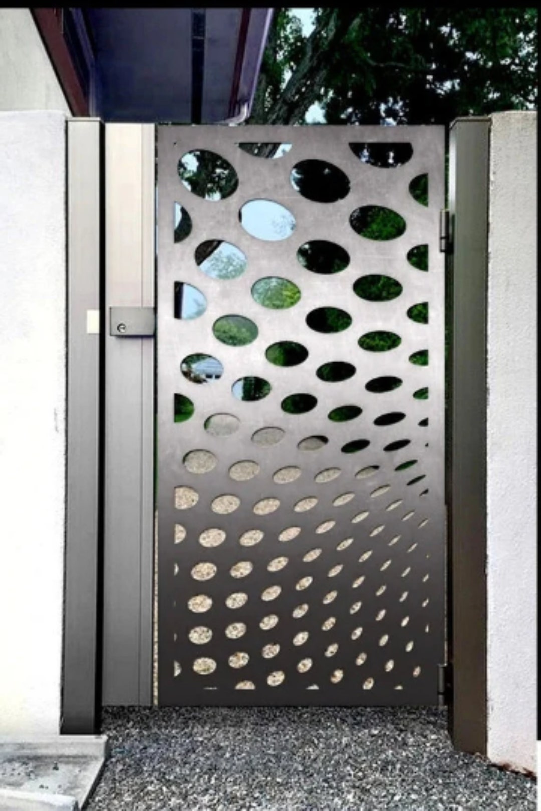 Beautiful Laser Cut Artistic Oval Design Metal Garden Gate | Modern ...