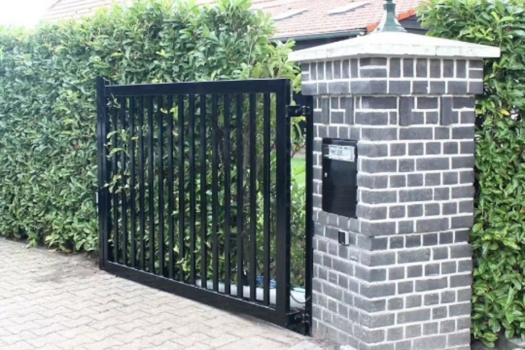 Modern Vertical Stripe Design Entry Gate |fence Design Heavy Duty Metal ...