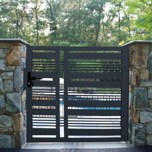 Beautiful Minimal Stripe Design Metal Yard Side Gate | Custom ...