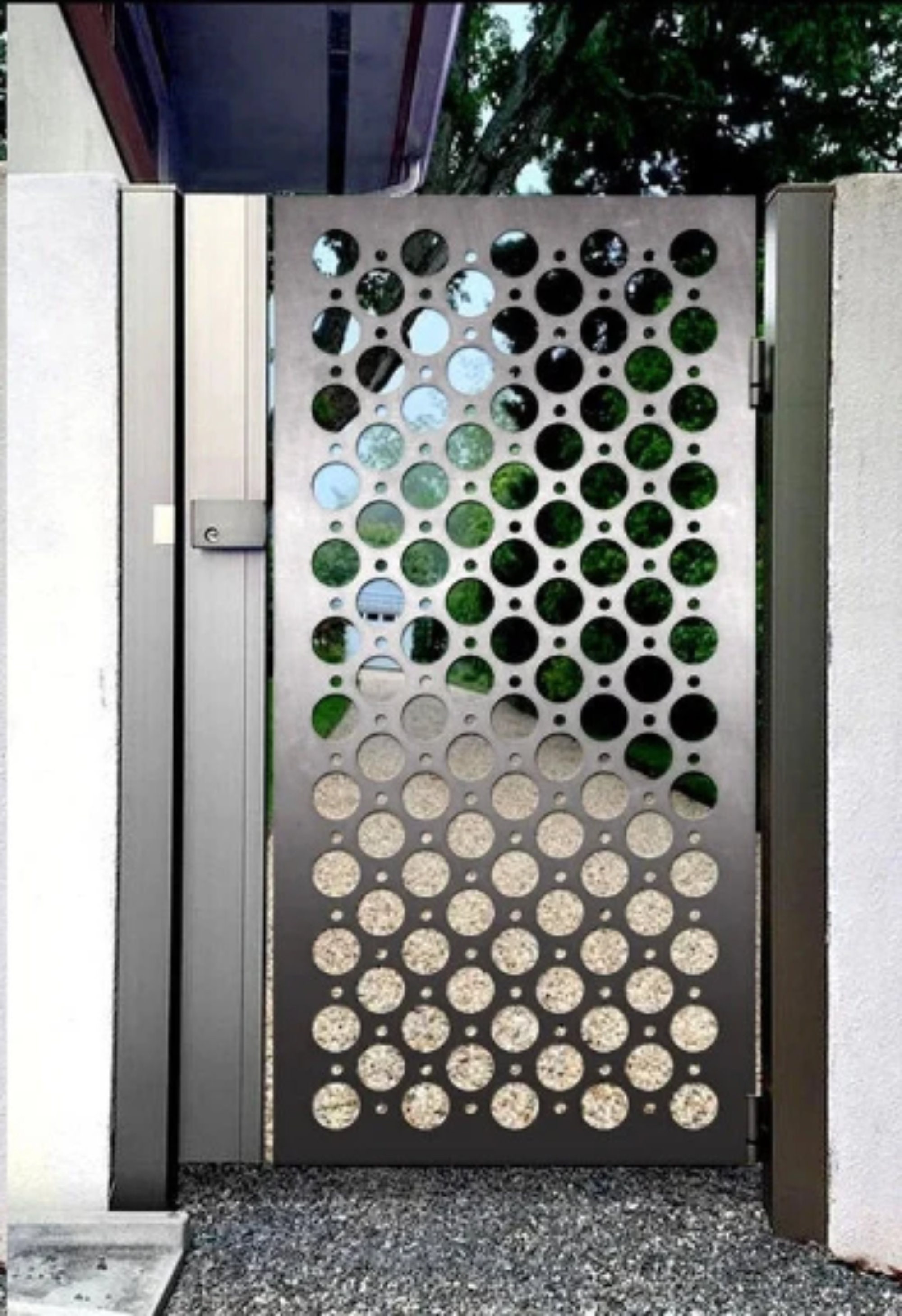 Beautiful Laser Cut Artistic Circle Design Wrought Iron Gate | Custom ...