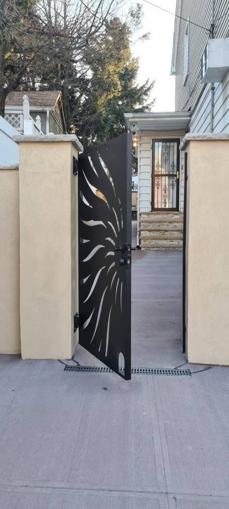 Stunning & Fabulous Intricate Sun Flower Pattern Metal Gate - Etsy