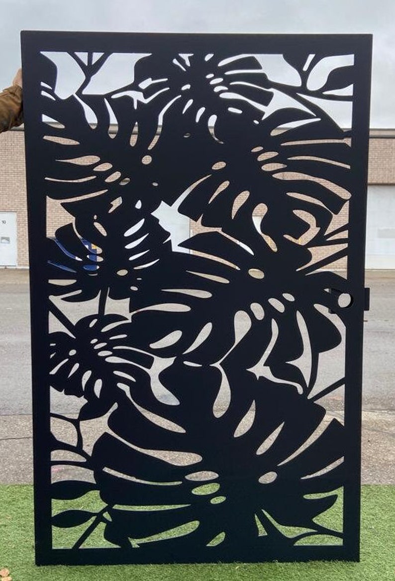 Modern Laser Cut Artistic Leaf Design Iron Garden Gate Custom