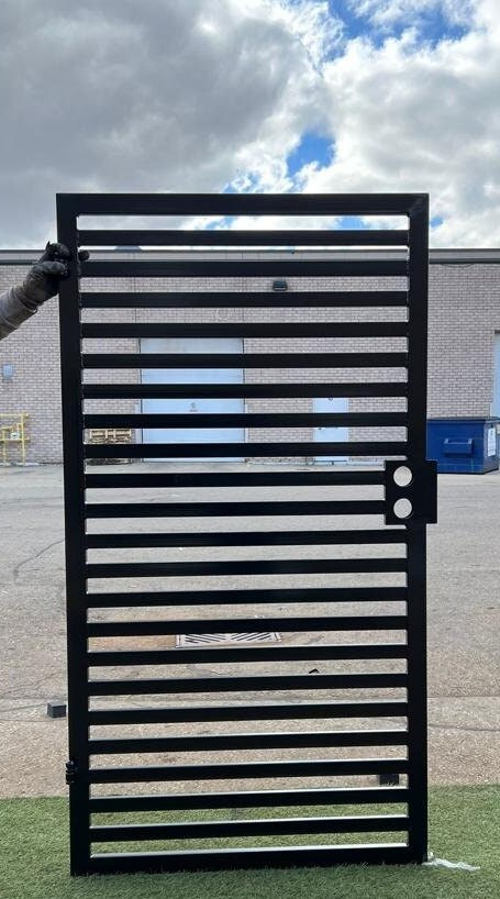 Modern Solid Horizontal Stripe Metal Side Walk Gate Unique Custom