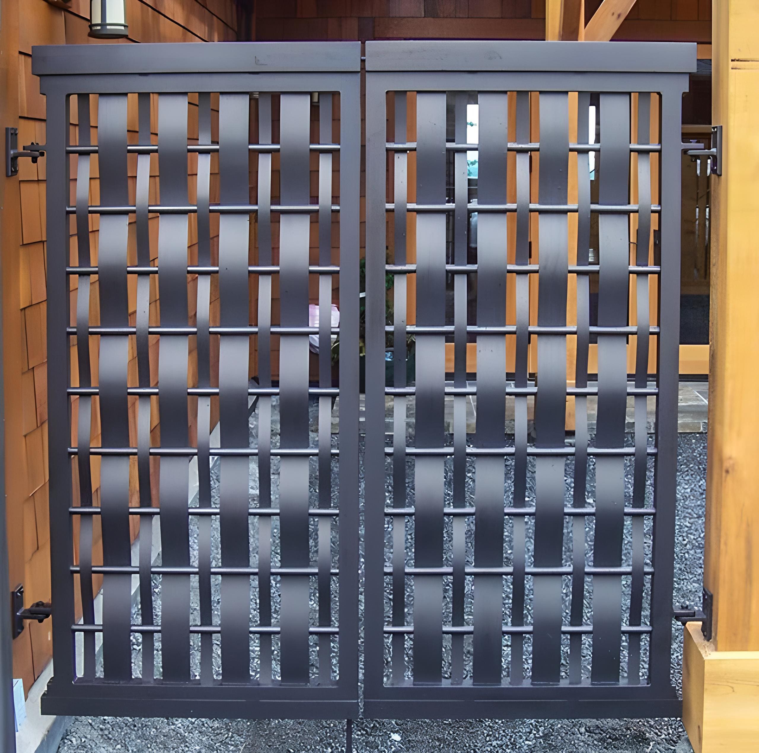 Glossy Finishing Overlapping Pattern Iron Garden Gate Custom ...