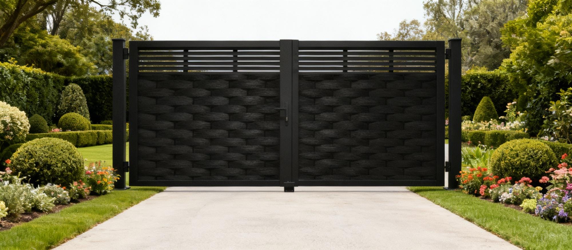 Heavy Duty Overlap Pattern Driveway Gate | Dual Swing Block Metal Entry ...