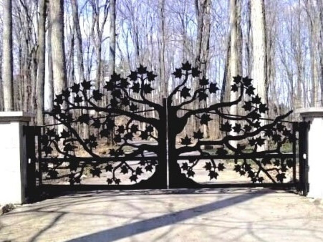 Dual Swing Oak Tree Main Driveway Gate | Heavy Duty | Tree Design Metal ...