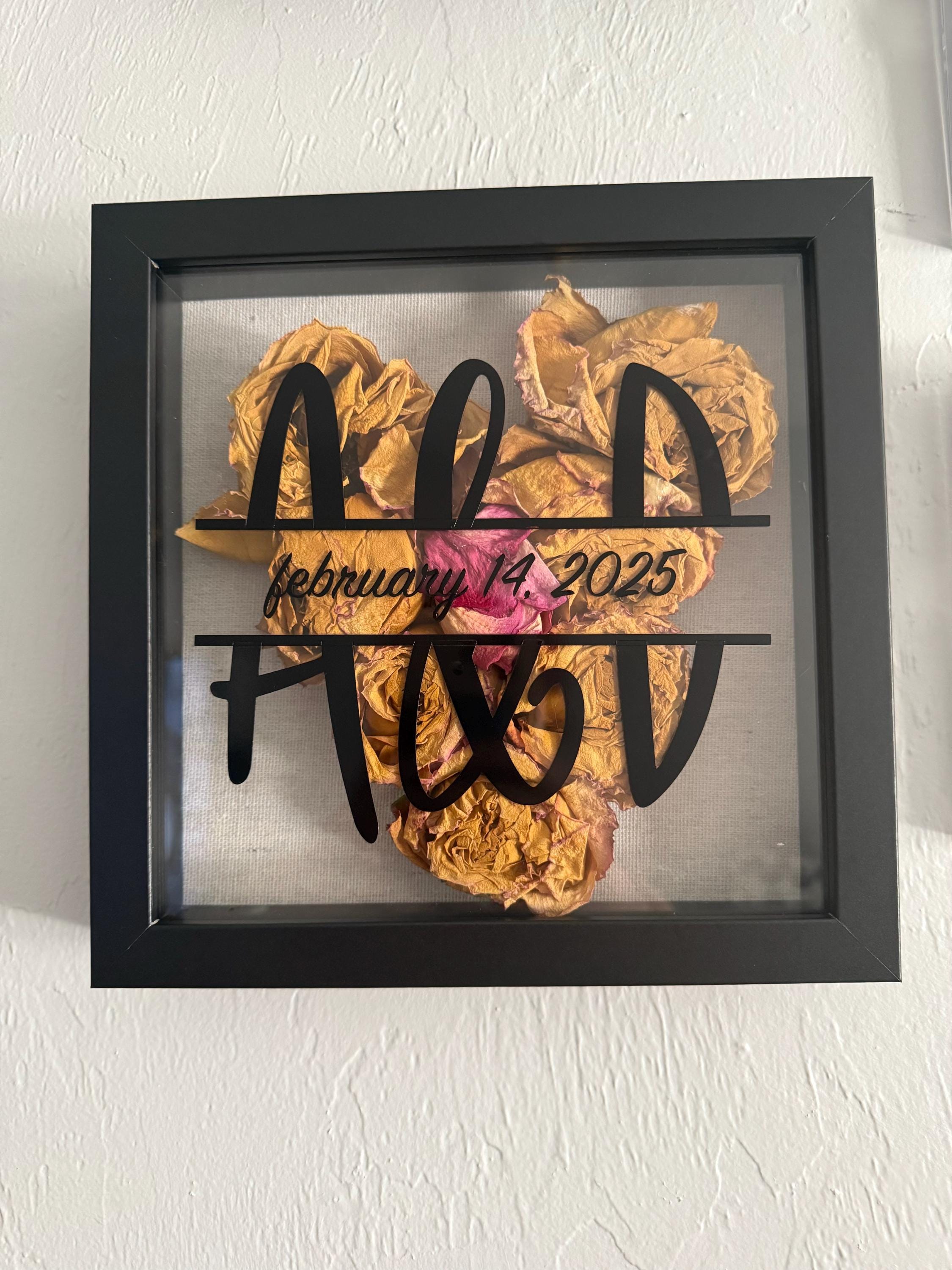 Custom Floral Momento Display - Etsy