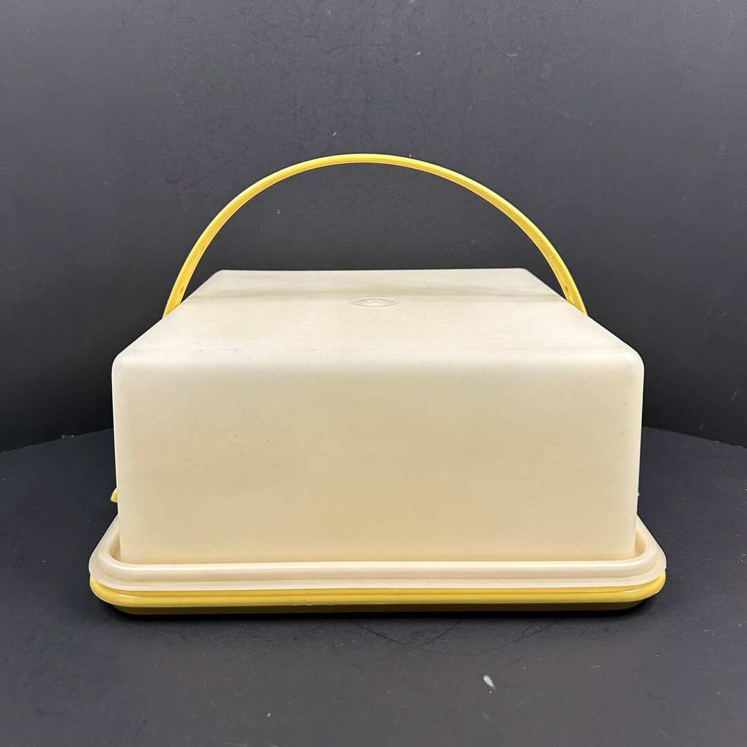 Square Tupperware Cake Taker, Carrier, Holder Harvest Gold 1241, 1242 W ...