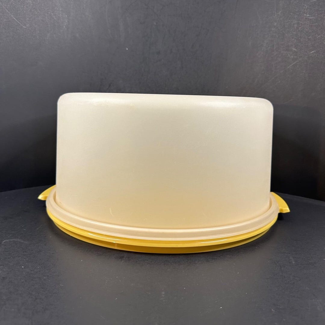 Vintage 1970s Tupperware Maxi 12” Cake Taker Carrier #1256, 1257 ...
