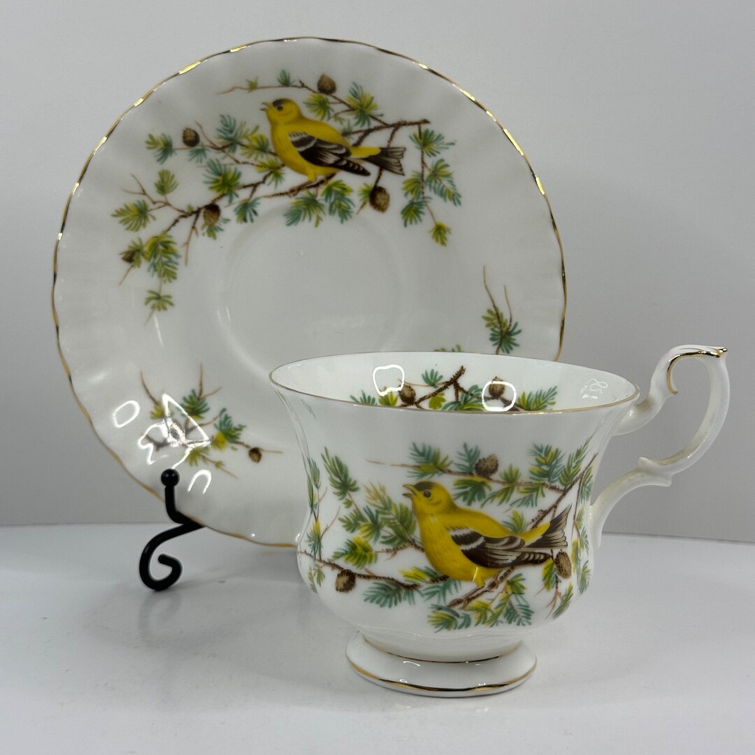 Royal Albert Goldfinch Teacup and Saucer, Woodland Series, England Bone ...