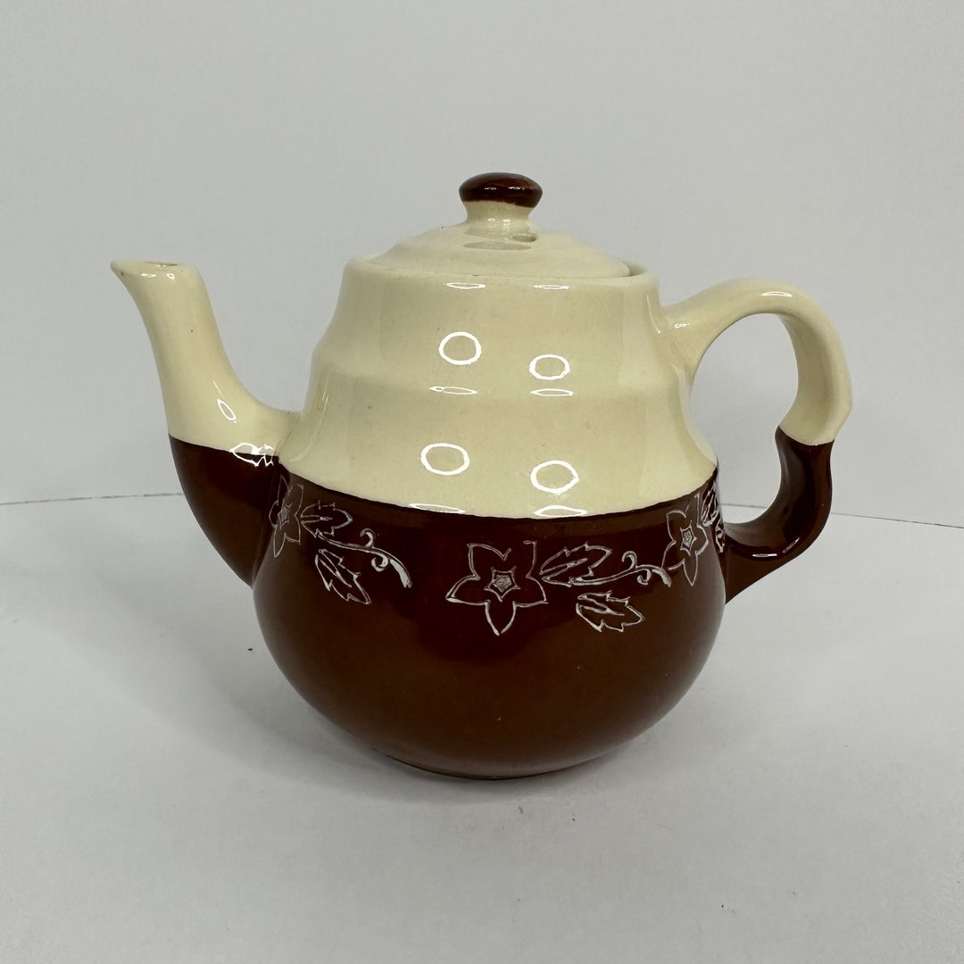 Vintage 1940s Universal Oxford Stoneware Teapot, Brown and Cream ...