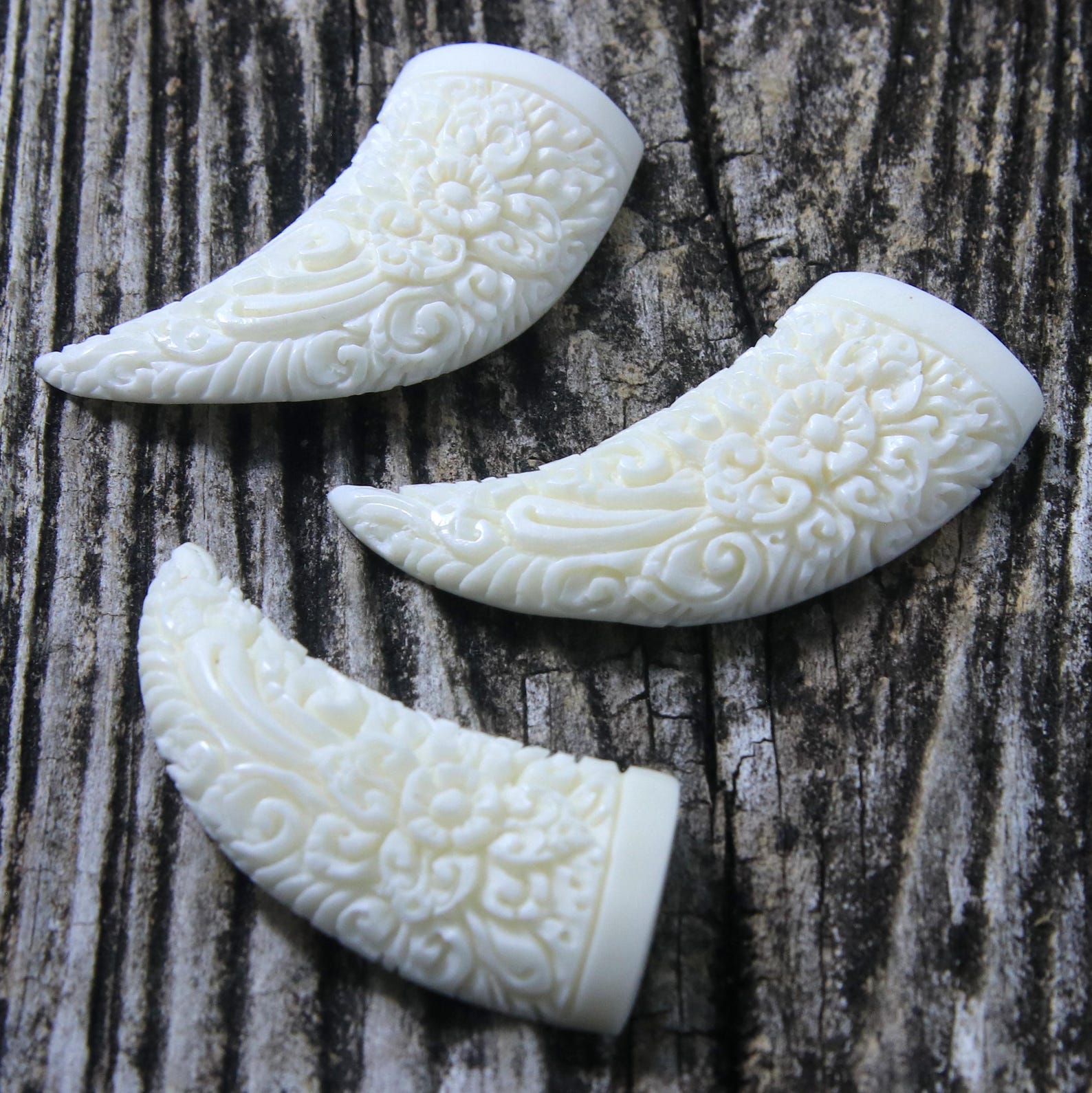 Hand Carved Bone Cabochon Talon Pendant Setting, Tusk Shape Jewelry ...