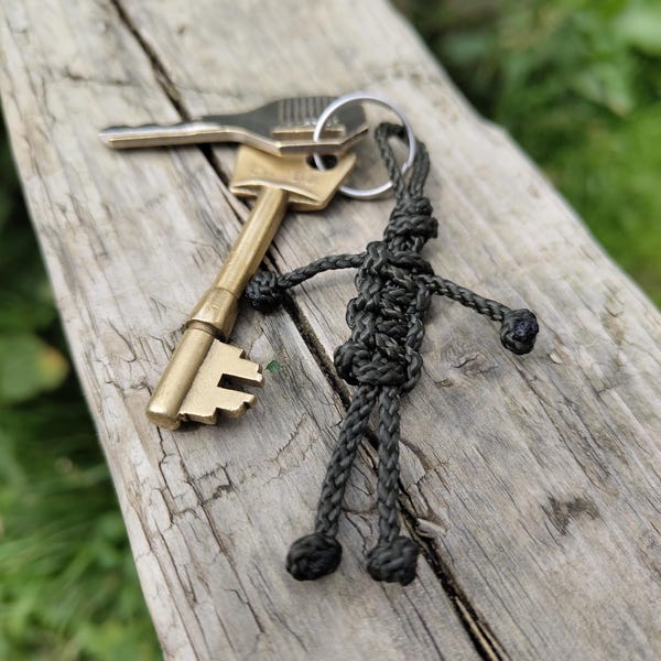 Paracord Buddy - Etsy