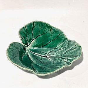 Small Green Leaf Bowl With Feet - Etsy