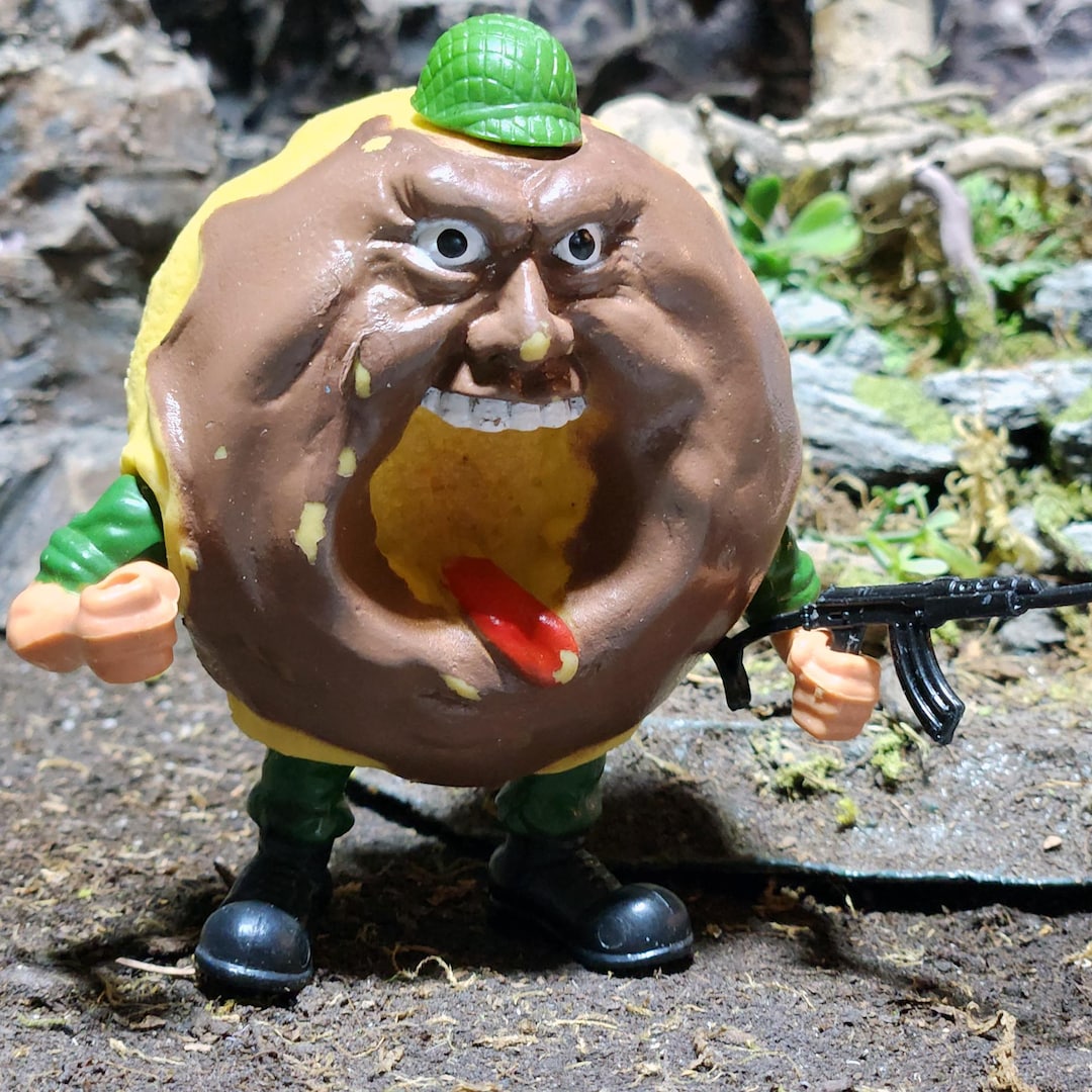 Food Fighters Major Munch Figure 1988 Mattel Reproduction Backpack and ...