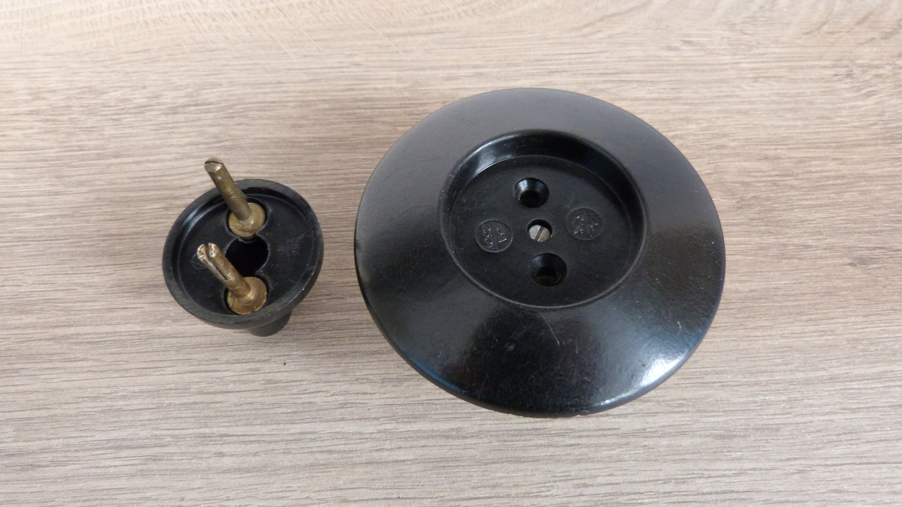 Electrical Socket and Plung, Vintage Electrical Socket, Retro Plug ...