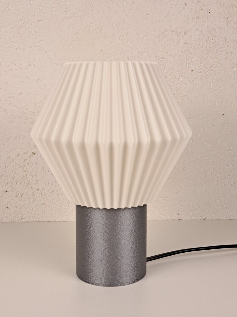 3D Printed / Unique / Design Table Lamp / Eco-friendly / Custom Colors ...