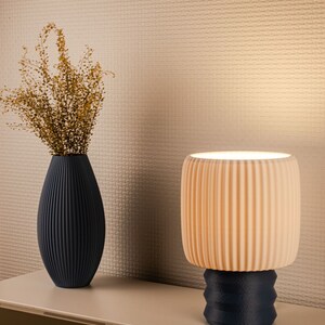 3D Printed / Unique / Design Table Lamp / Eco-friendly / Custom Colors ...