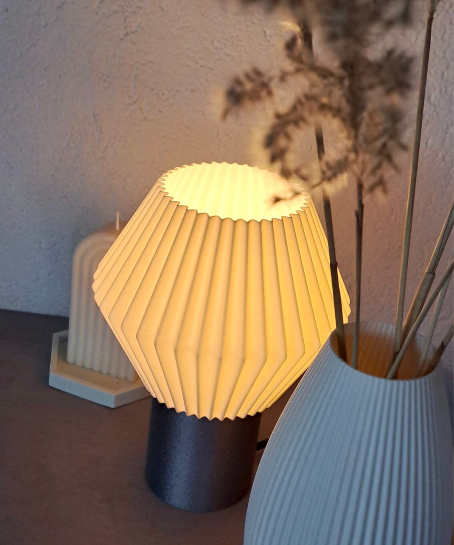 3D Printed / Unique / Design Table Lamp / Eco-friendly / Custom Colors ...