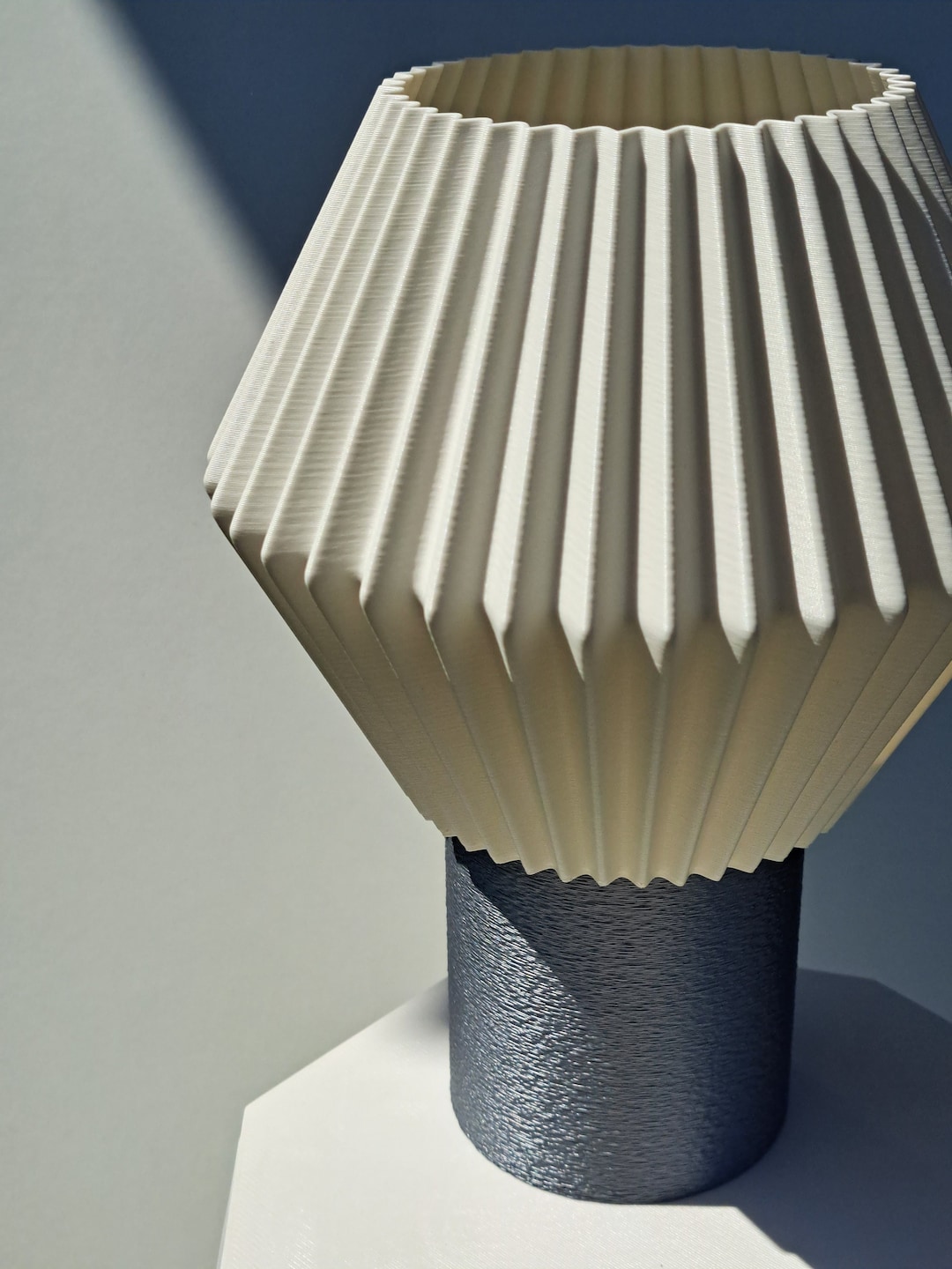 3D Printed / Unique / Design Table Lamp / Eco-friendly / Custom Colors ...