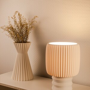 3D Printed / Unique / Design Table Lamp / Eco-friendly / Custom Colors ...