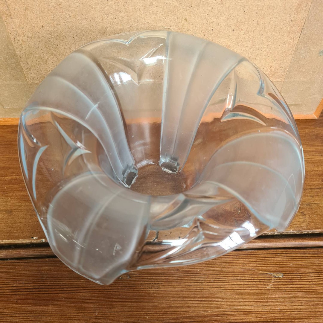 Vintage Sowerby Tyneside Glass Vase - Etsy