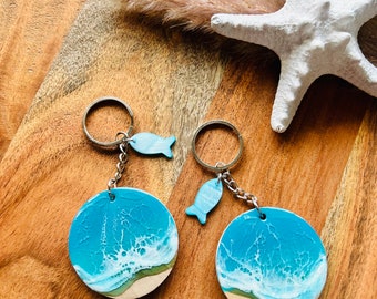 Acrylic Keychain With Ocean Waves & Charm, Resin Beach Keychain, Epoxy ...
