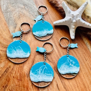 Acrylic Keychain With Ocean Waves & Charm, Resin Beach Keychain, Epoxy ...