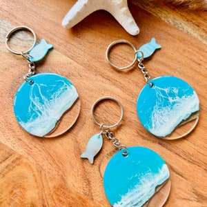Acrylic Keychain With Ocean Waves & Charm, Resin Beach Keychain, Epoxy ...