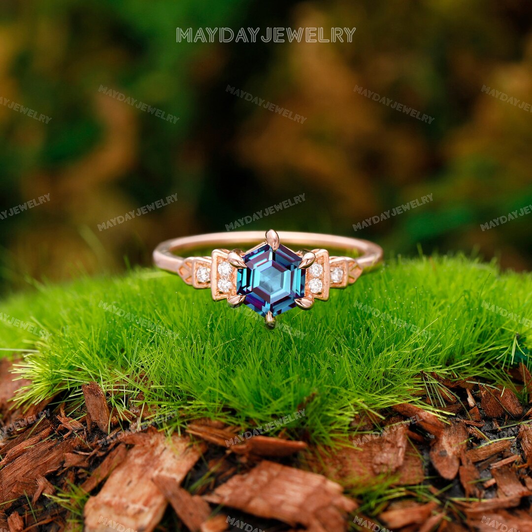 Classic Style Handcrafted Blue Alexandrite Wedding Ring | Monther's ...