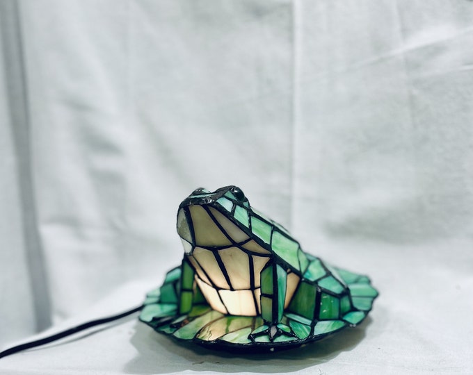 Frog on Lillypad Tiffany Style Lamp Stain Glass - Etsy