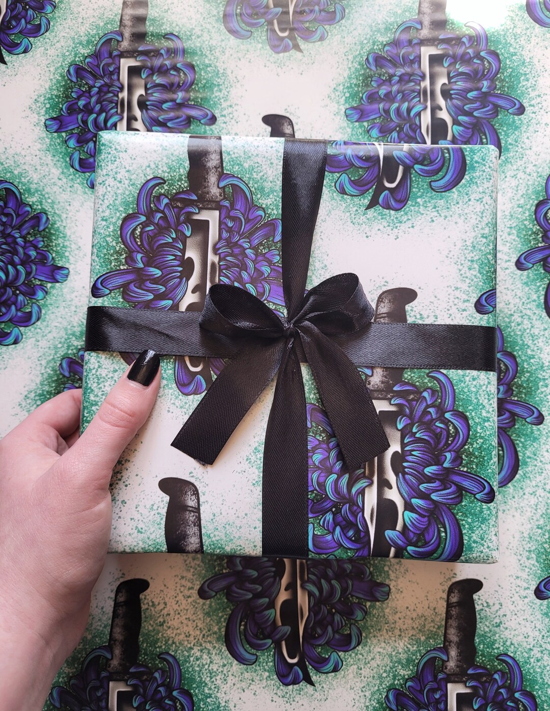 Killer Chrysanthemum Grimwrap Horror Movie Wrapping Paper, Scream ...