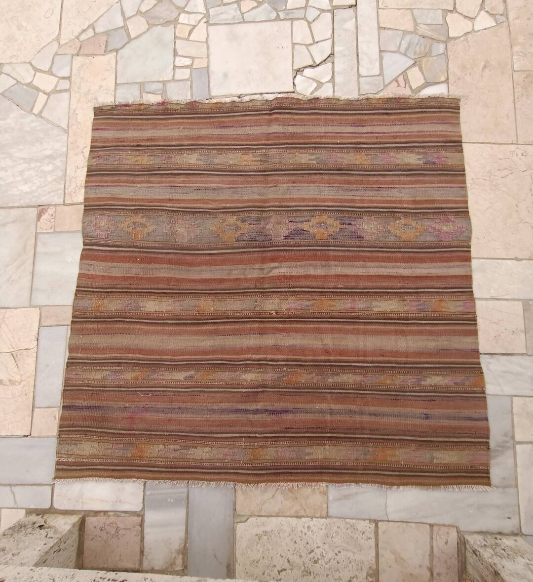 Rug for Living Room 4.8x5 FT Square Stripe Rug Square Vintage Rug ...