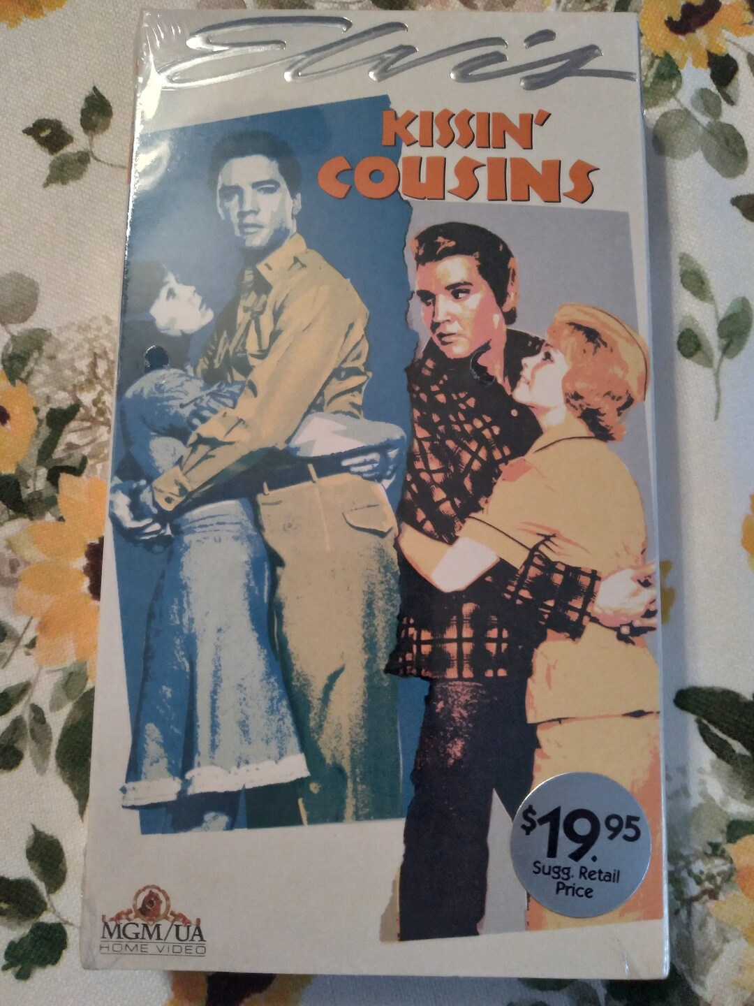 Elvis Kissin' Cousins VHS Sealed 1985 - Etsy