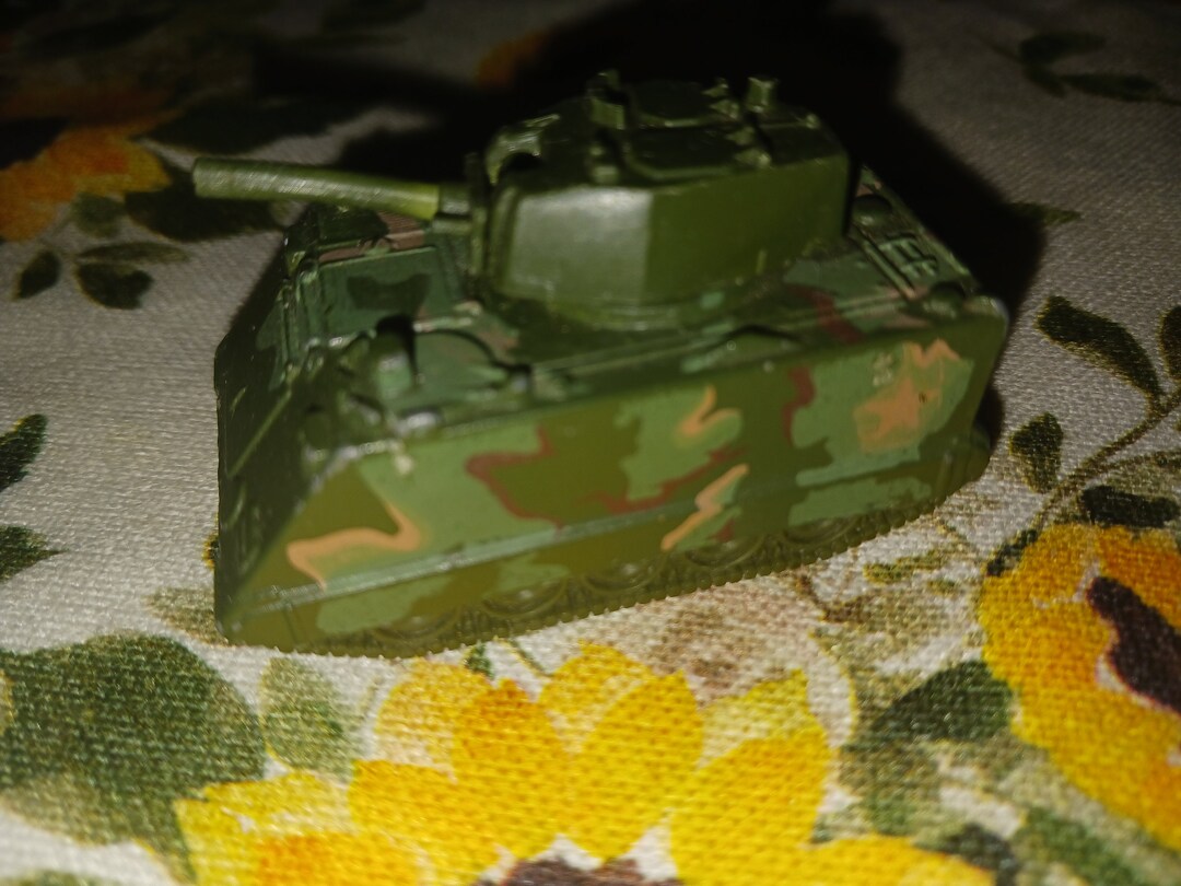 Vintage Tank 1983 Mattel Hot Wheels - Etsy