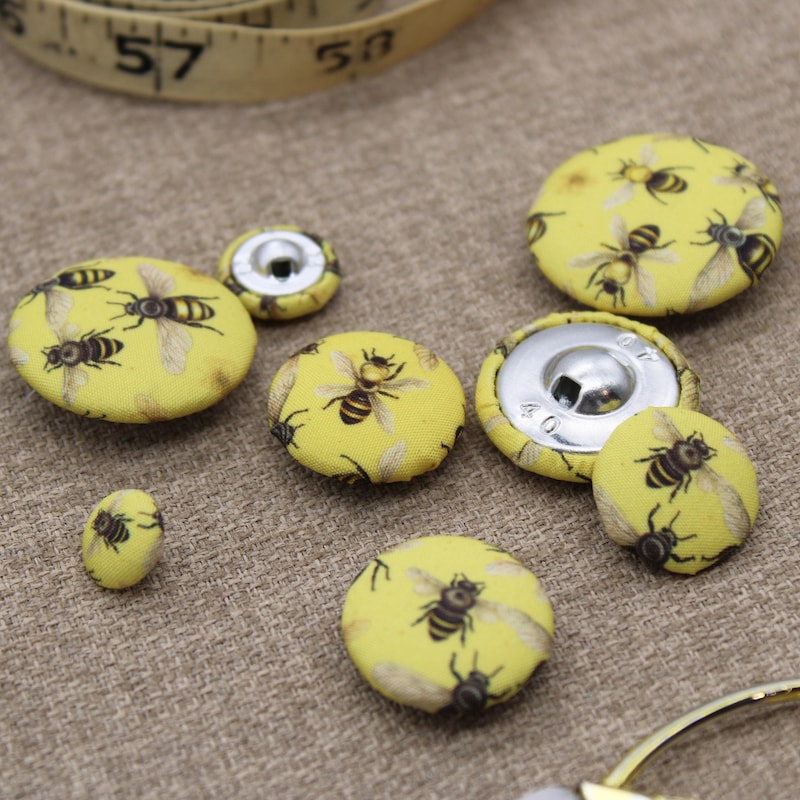 Bee Buttons - Etsy