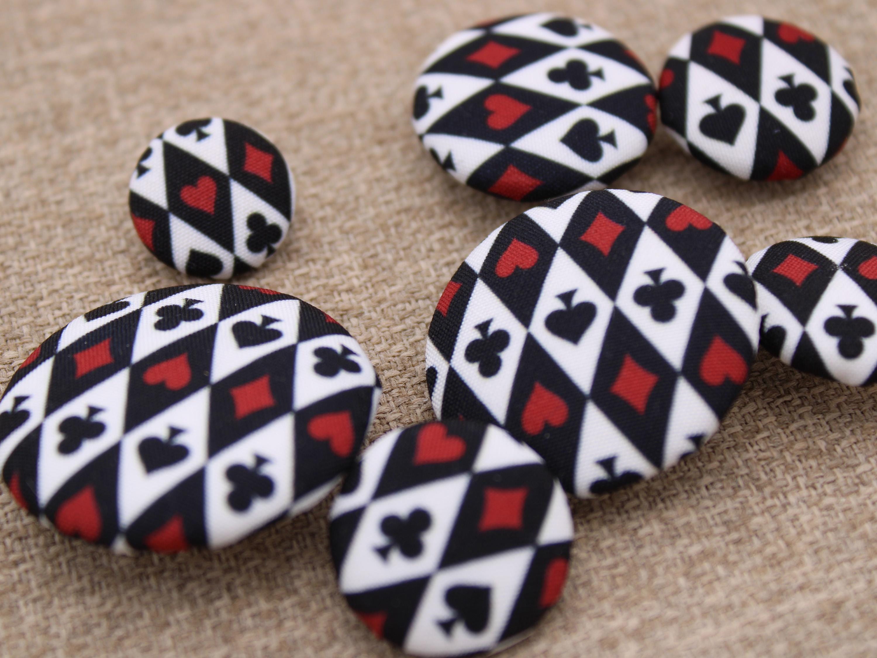 Playing Card Diamond Pattern Fabric Buttons Playing Card Buttons Red ...