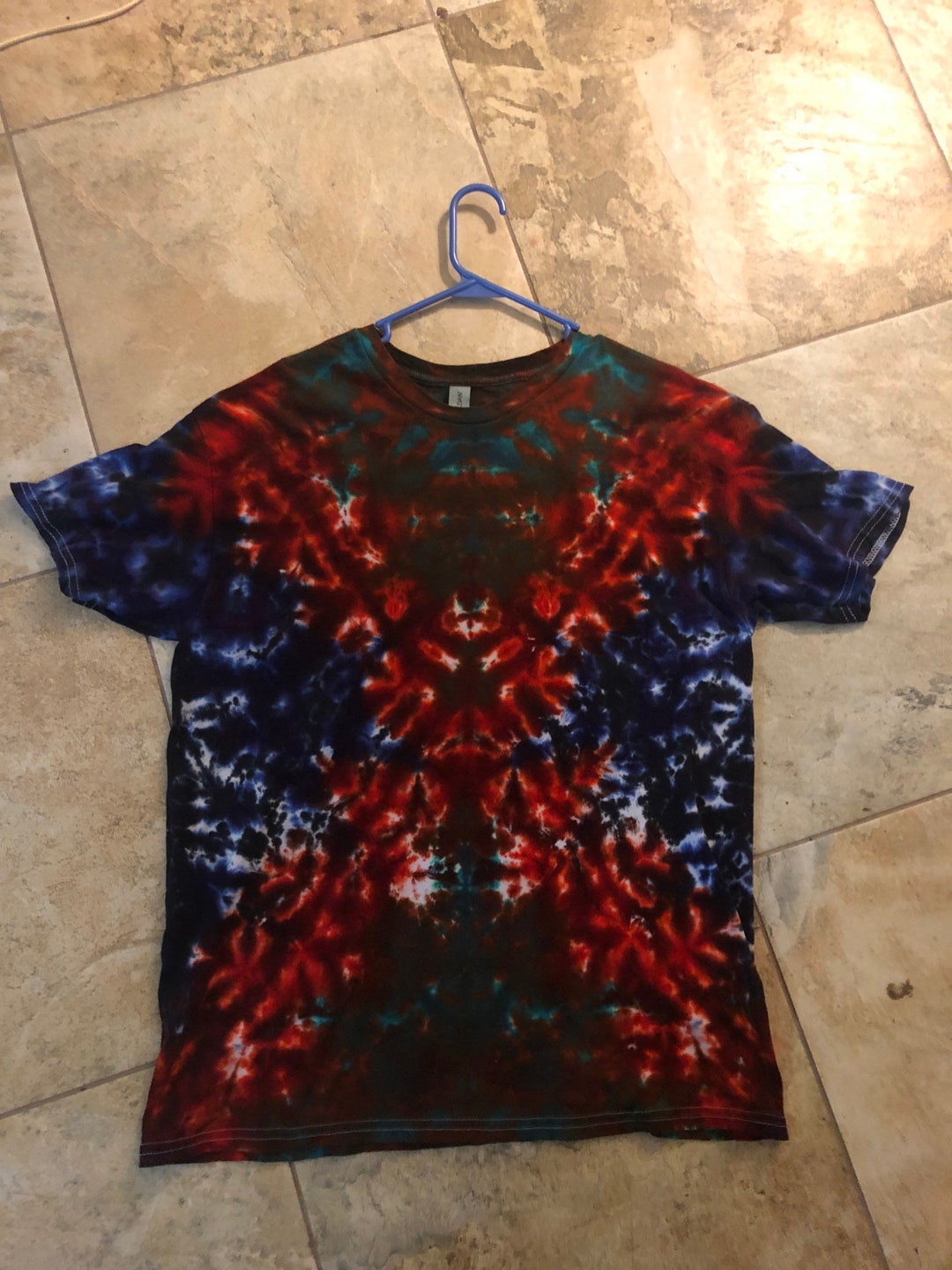 Red and Blue Quantum Scrunch Tie Dye - Etsy