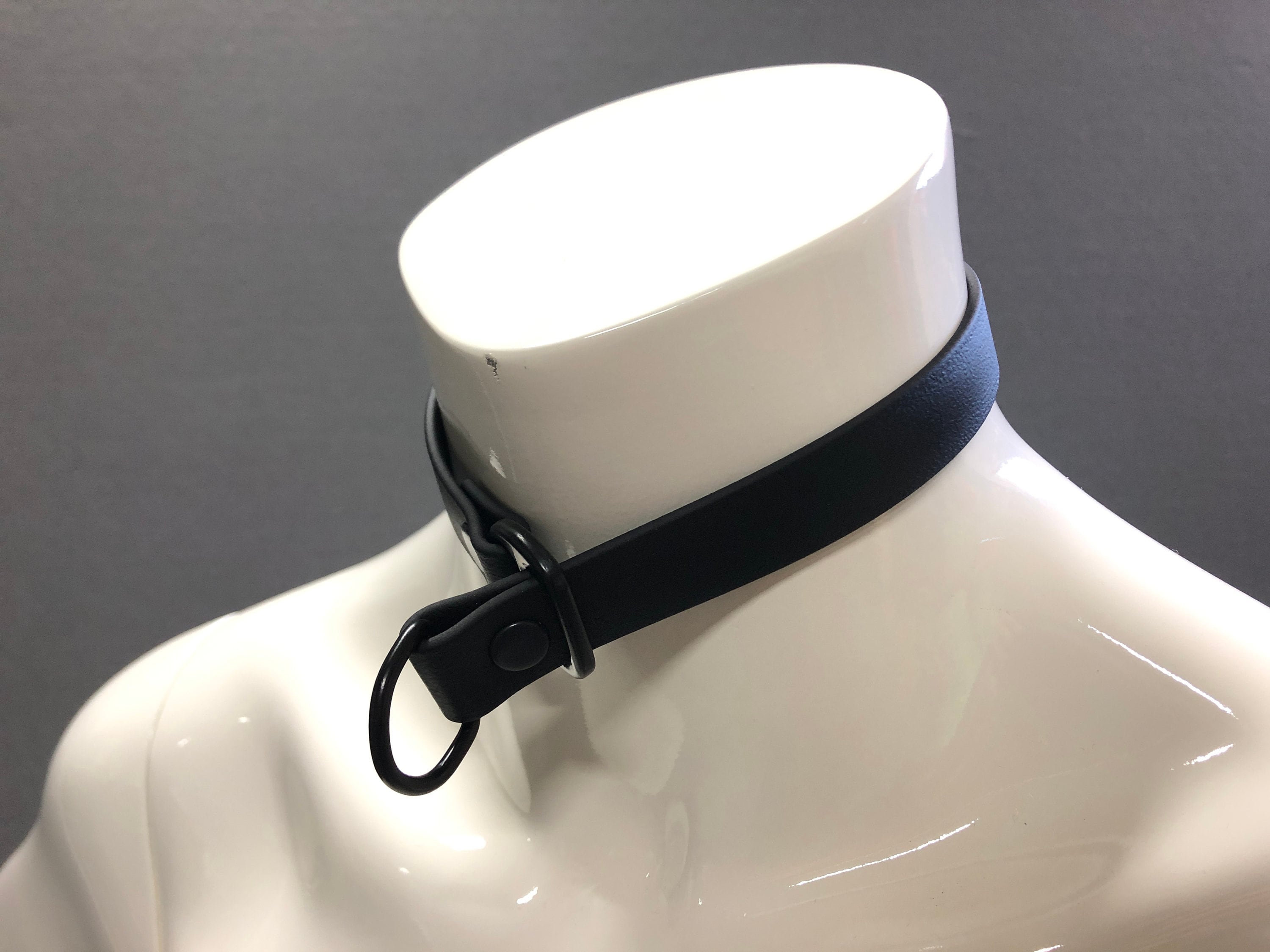 Choker mit Zug, BDSM Halsband, abschließbare Schnalle, Sex Halsband ...