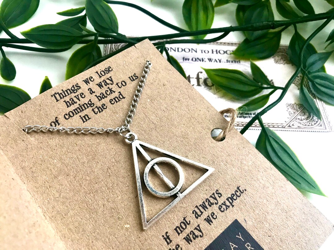Magic Necklace for Wizard and Witch // Harry, Ron, Draco Cosplay - Etsy