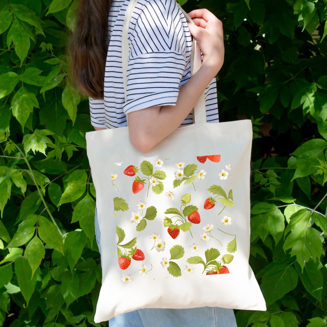 Cottagecore Strawberry Tote Bag for Women, Strawberry Canvas Tote Bag ...