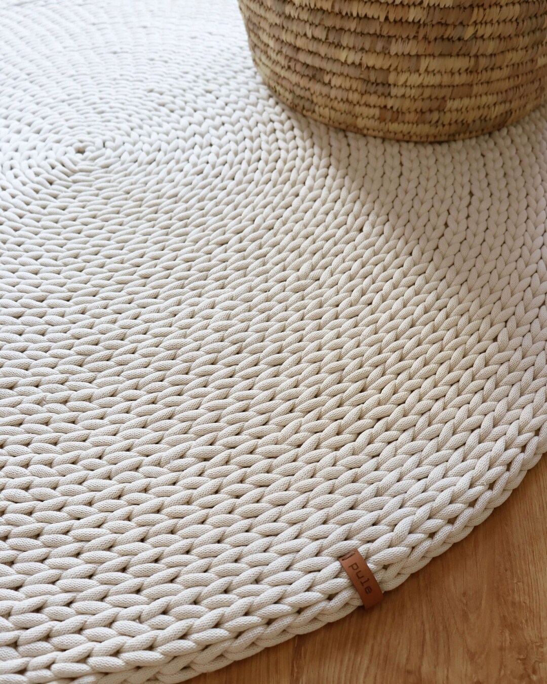 Chunky Creamy White Round Rug, Thick and Soft Carpet for Bedroom ...