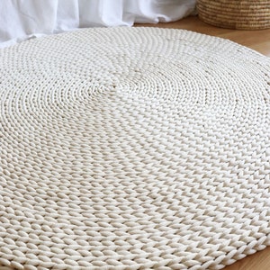 Chunky Creamy White Round Rug, Thick and Soft Carpet for Bedroom ...